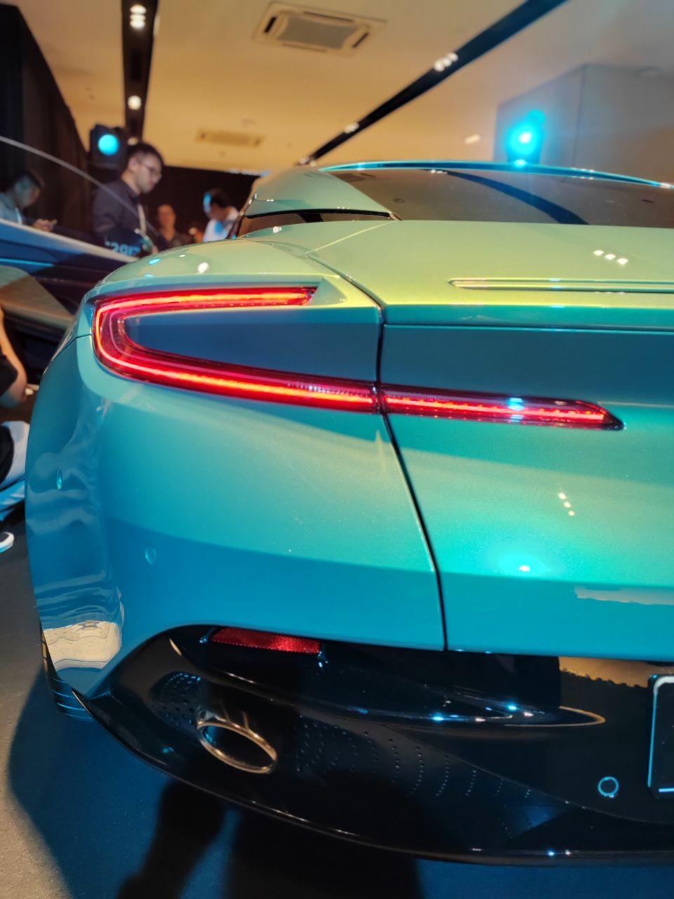 Aston MartinDB车系 最新继承者DB12登场售价从RM 1,088,000 起跳！ - 爱玩库