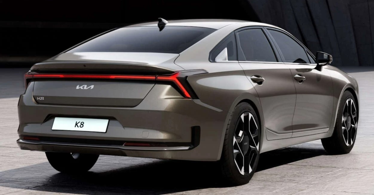 Kia K8 韩国推小改款 新设计多种动力配置12万起跳 - 爱玩库